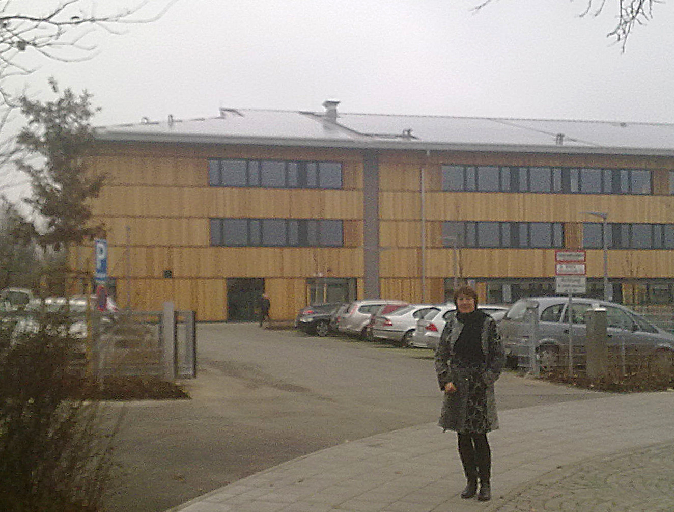 Realschule Poing eingeweiht: Fraktionssprecherin Waltraud Gruber konnte ...